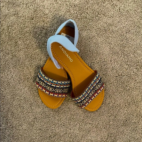 Andiamo | Shoes | Andiamo Aztec Sandal Wclosed Heel Memorial Day ...